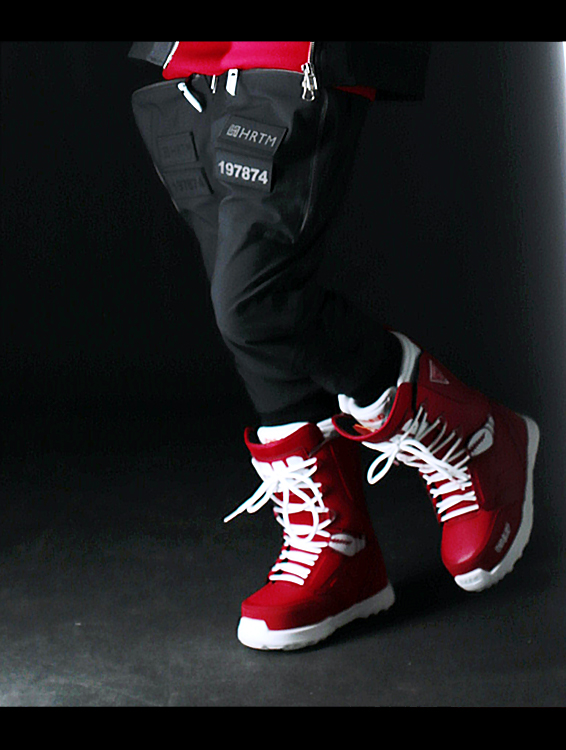 HRTM™ : History Rises. Talk Modern.