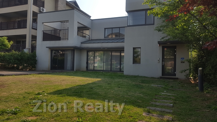 ACE TOWN B6 SINGLE HOUSE : Camp Humphreys Off-post Housing