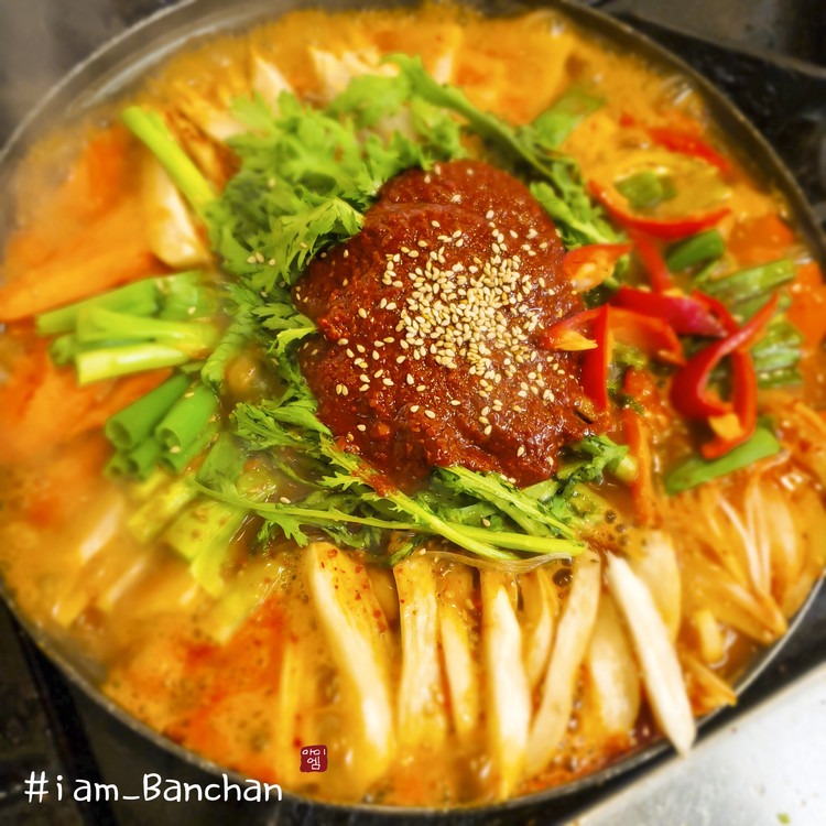 야들해소 곱창 전골(반조리) Spicy beef small intestines hot pot (Half cooked) : iam ...