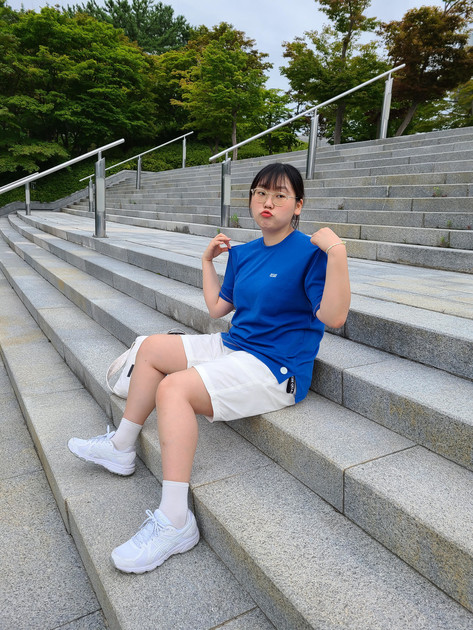 DAMP HIDDEN LOGO TEE - BLUE🐬 : 모티브-이펙트