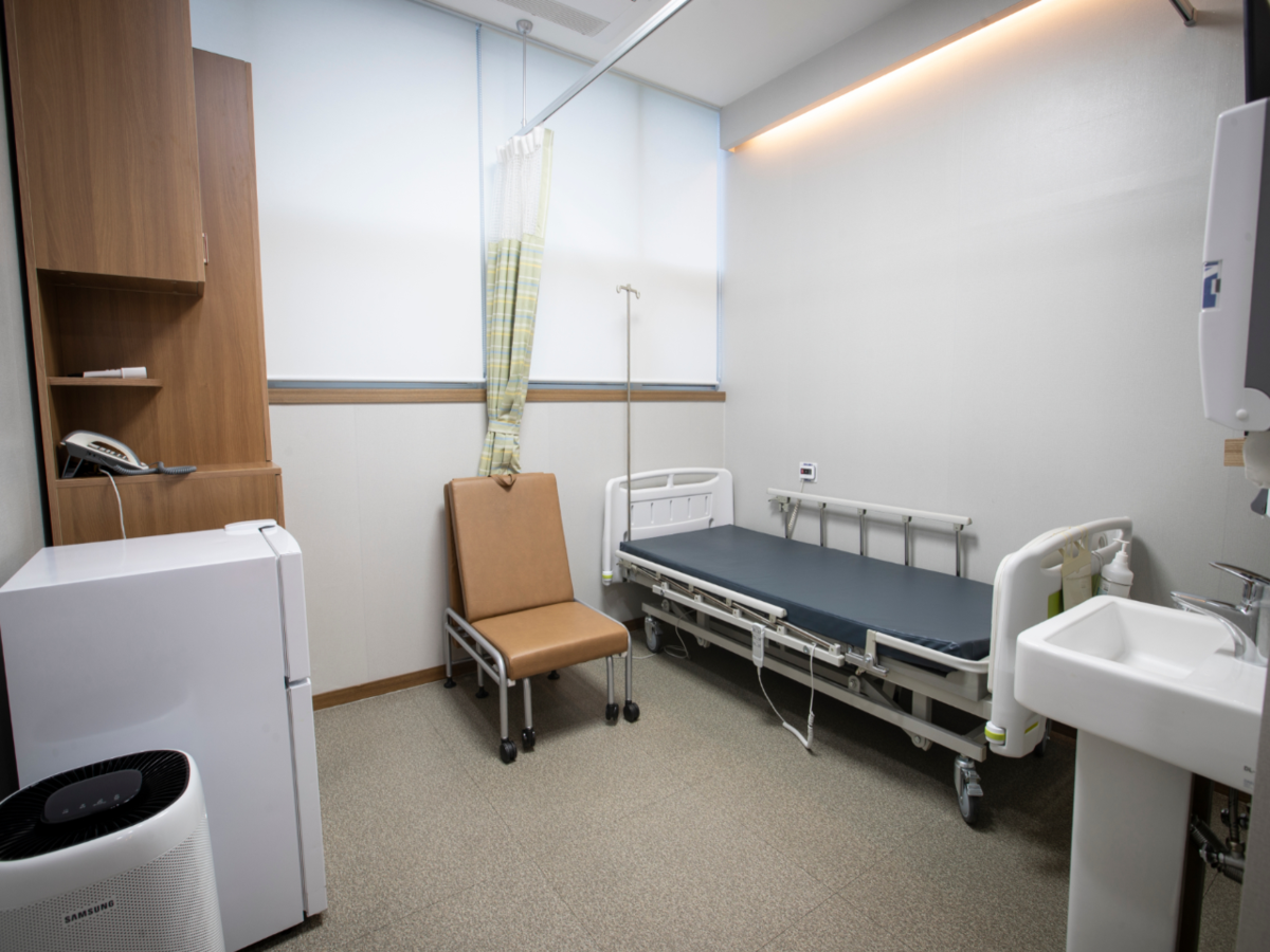 Single Room : Hospital Overview