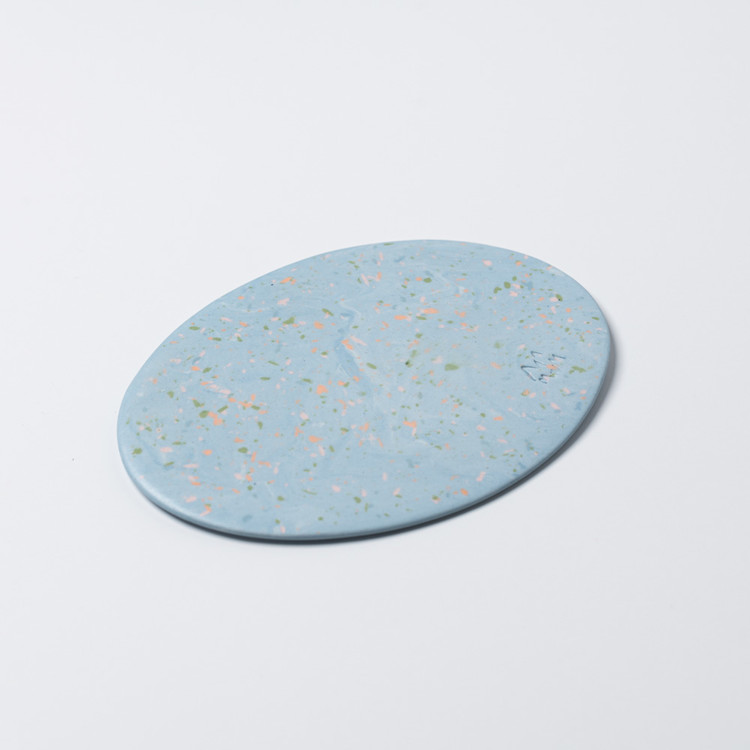 Oval flat plate : mwm