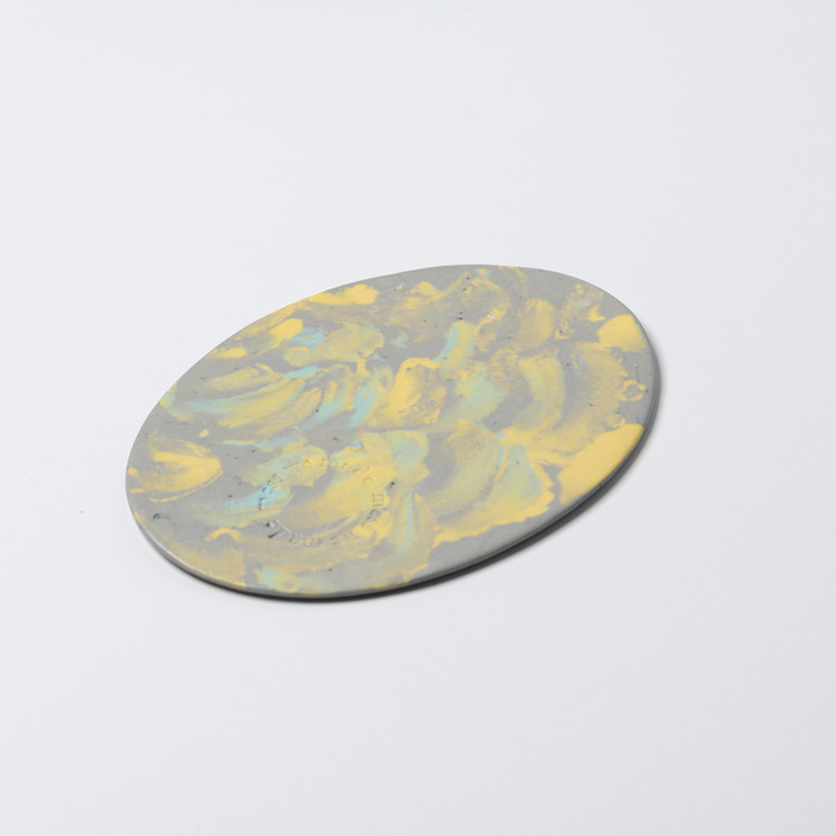 Oval flat plate : mwm