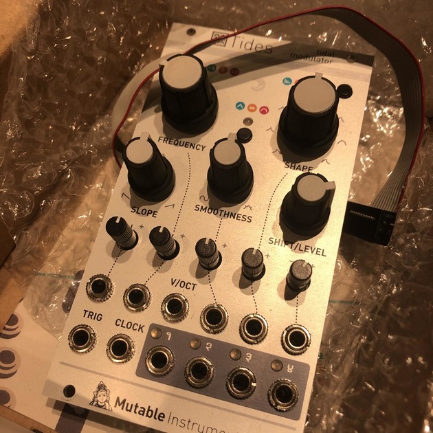 [판매완료] Mutable Instruments Tides : 옥토모 OCTOMO