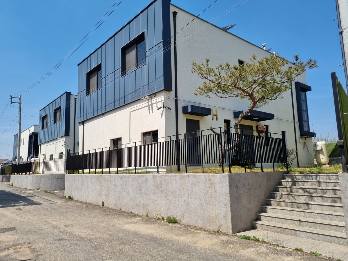 LIM HOUSE H : Camp Humphreys Off-post Housing