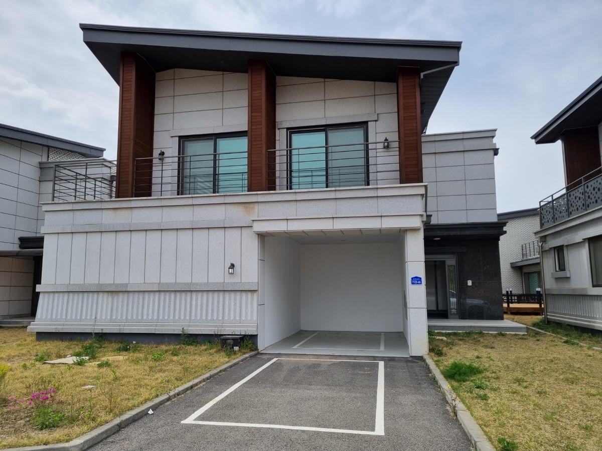 THE HOUSE : Camp Humphreys Off-post Housing