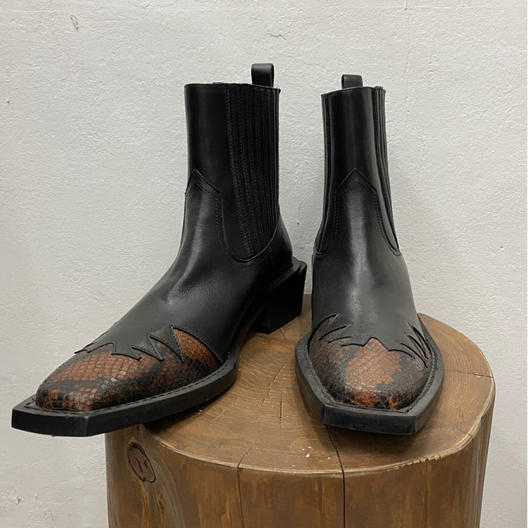 Martine Rose Snake Chelsea Boots : wwtwseoul
