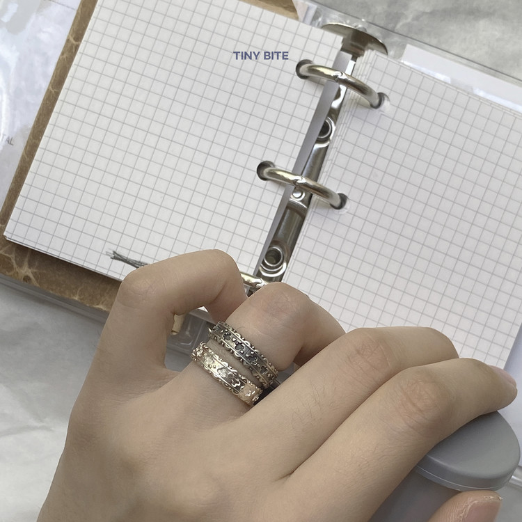 tiny clover ring ⎜ 타이니 클로버 링 ( 4 color ) : 타이니바이트 tinybite -핸드메이드 주얼리