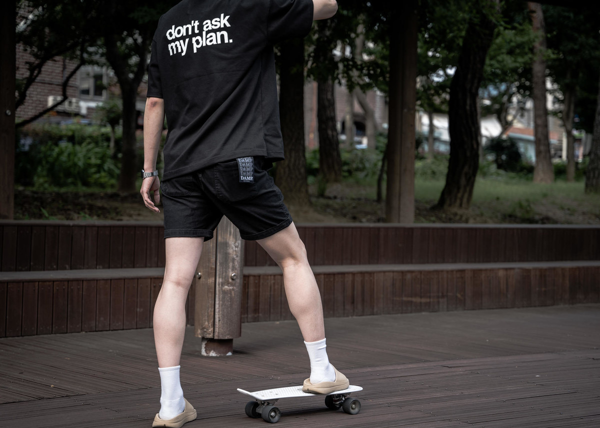 DAMP CLASSIC LOGO ATELIER OVERSIZED TEE_BLACK : 모티브이펙트 | DAMP, OGOH