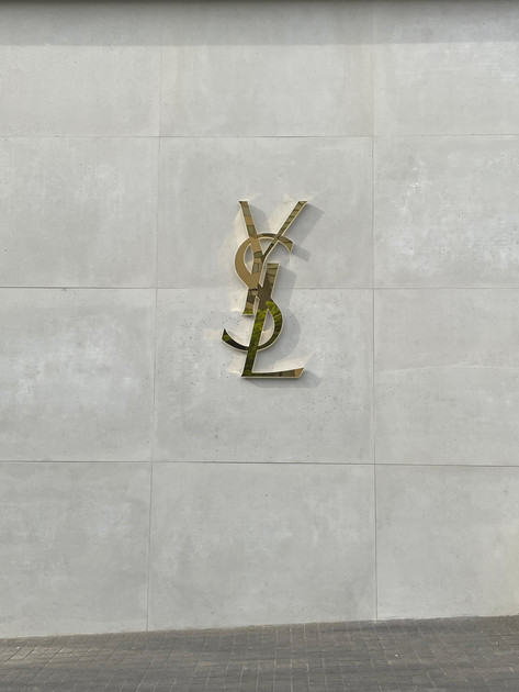 YSL flagship store : UHPC 디자인 콘크리트 디크리트