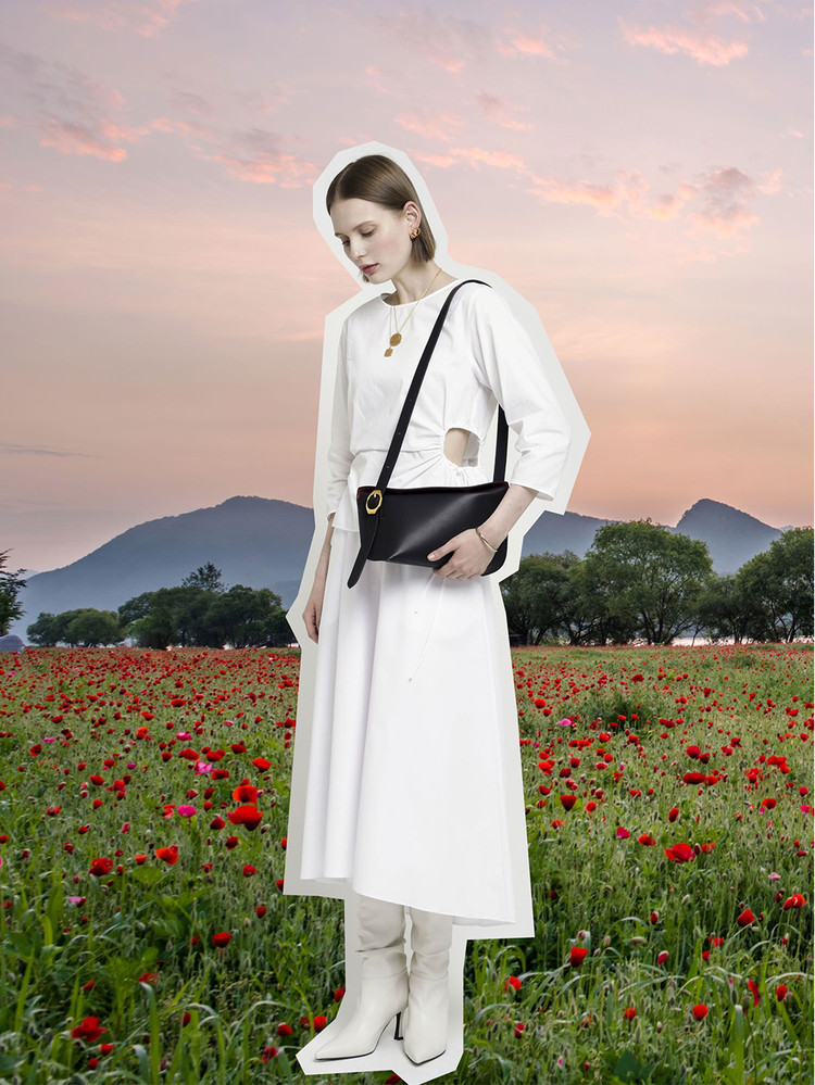 (HIEMS COR) 65 NUBO SHOULDER BAG BLACK/BURNT RED : wink. - Global B2B ...