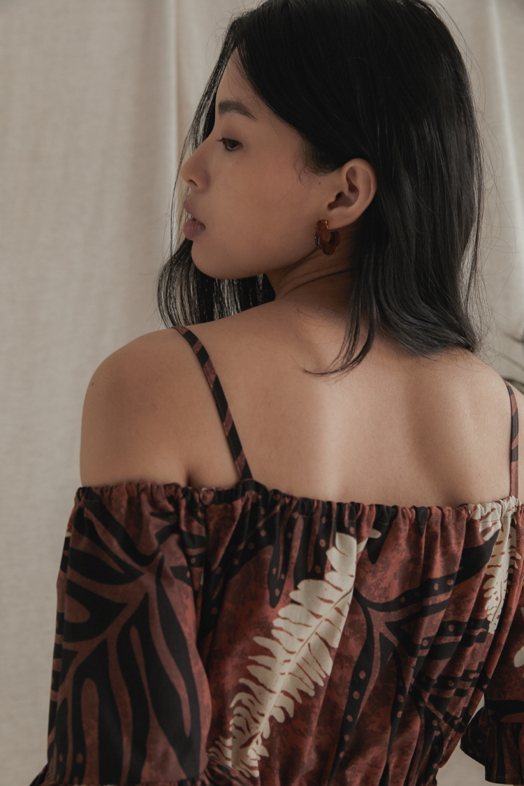 (NARU KANG) Tropical Off-shoulder Dress : wink. - Global B2B platform for select Korean Fashion ...