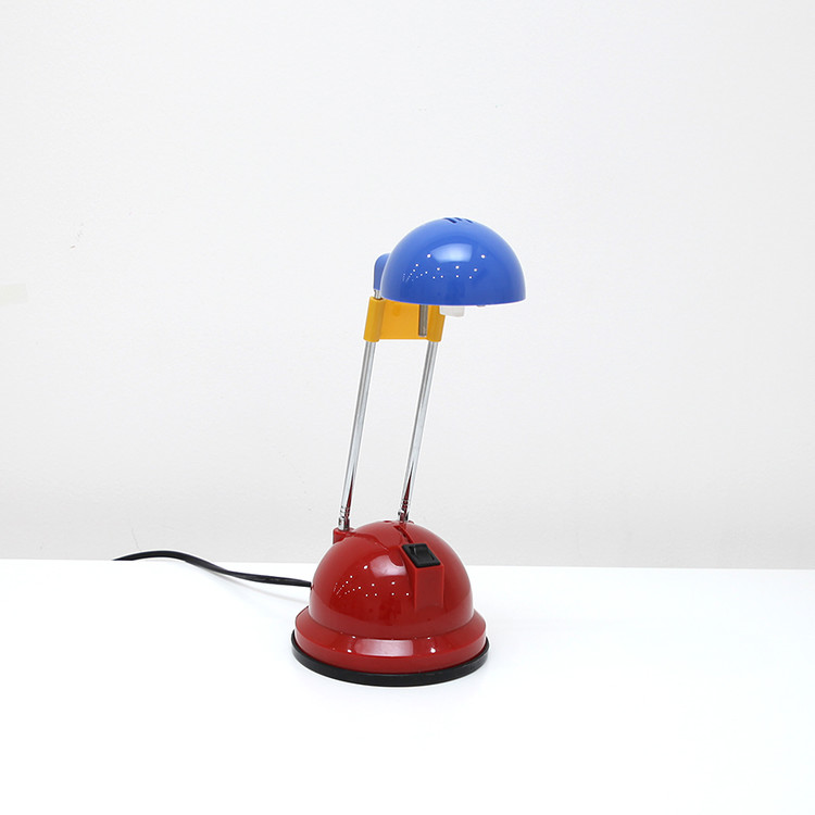 Massive memphis style telescopic table Lamp 1980s : 라이트피커