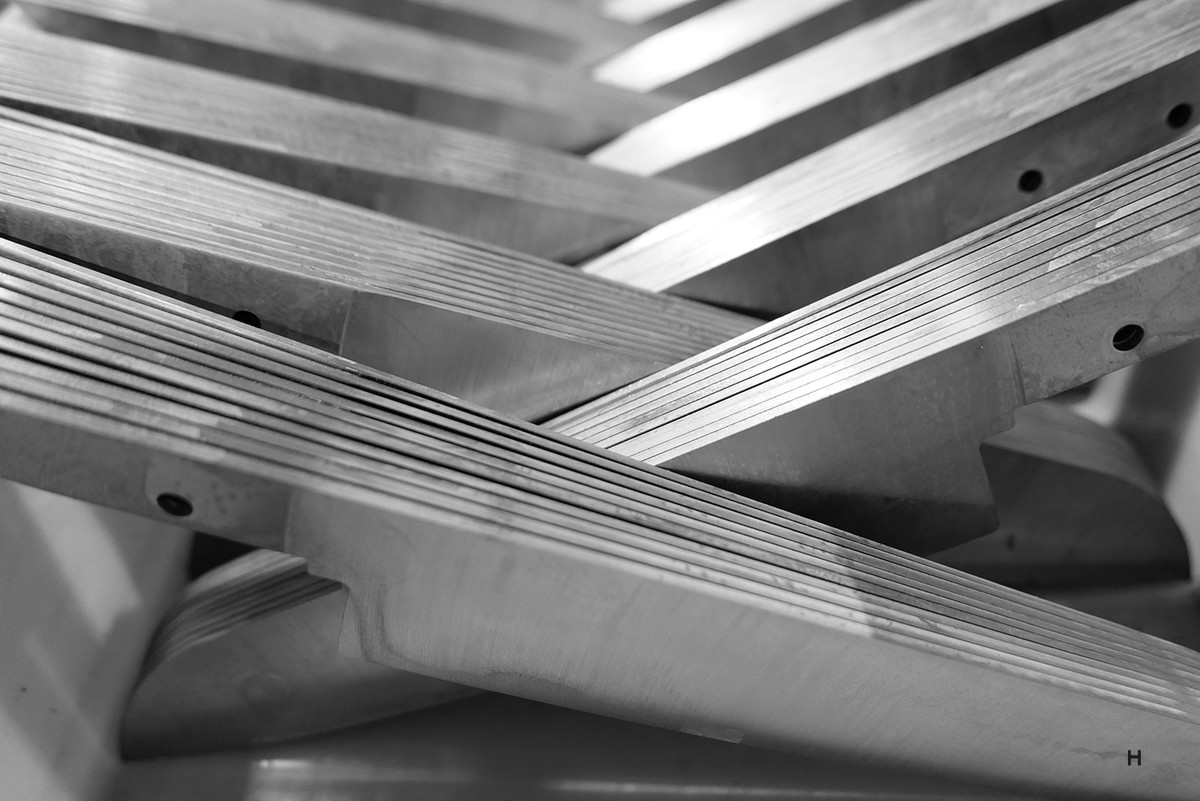 THE STORY OF ARCH KNIFE : HORANG │ NEWS