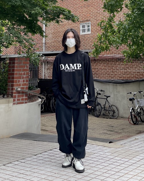 DAMP CLASSIC LOGO ATELIER OVERSIZED L/S TEE_BLACK : 모티브-이펙트