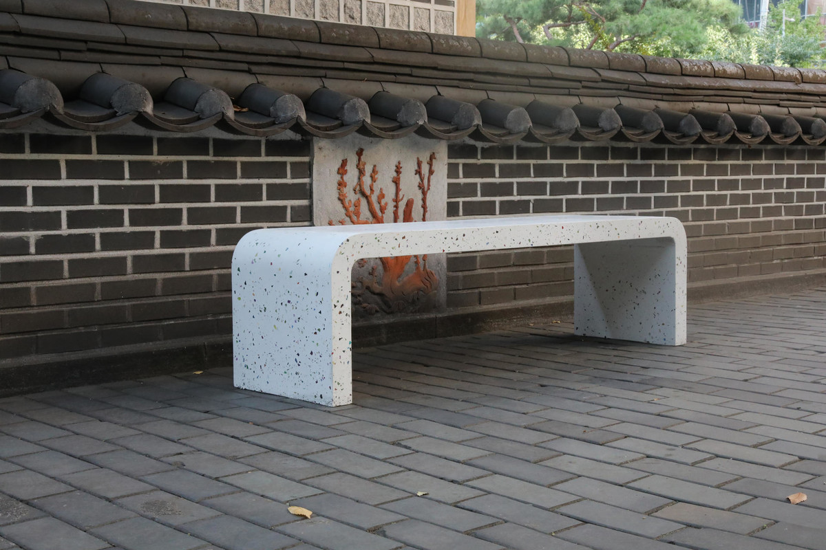 Jongro Upcycling Bench : UHPC 디자인 콘크리트 디크리트
