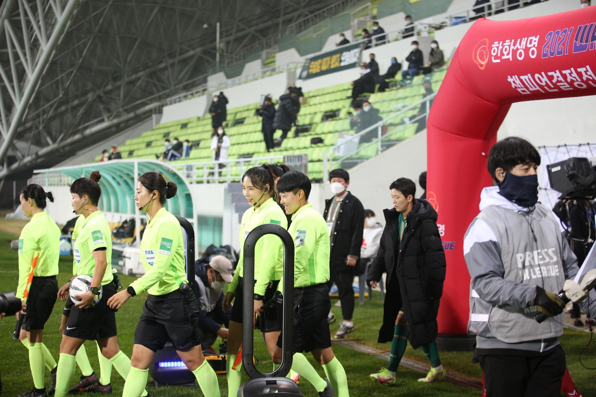 한화생명 2021 WK리그_챔피언 결정전 2차전_인천 현대제철 vs 경주 한수원 (인천남동경기장)_현장스케치01 : kwff