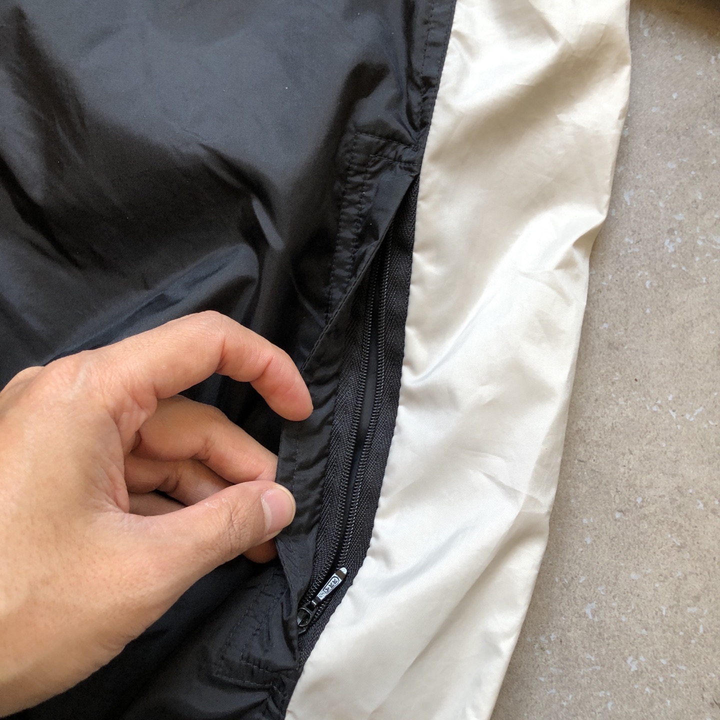 90's Nike small swoosh worm up jacket : soberseoul