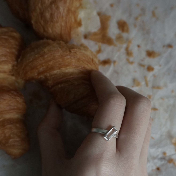 layered n slanted ring : 타이니바이트 tinybite -핸드메이드 주얼리