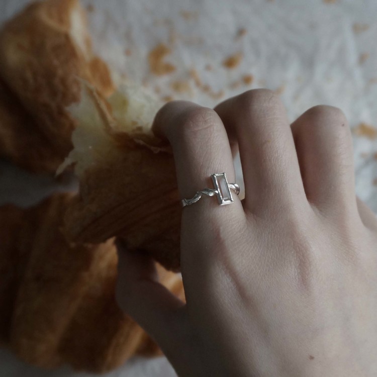 twisted pastry ring : 타이니바이트 tinybite -핸드메이드 주얼리