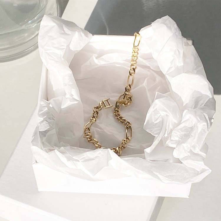 FOLD CHAIN BRACELET : THE STUFF