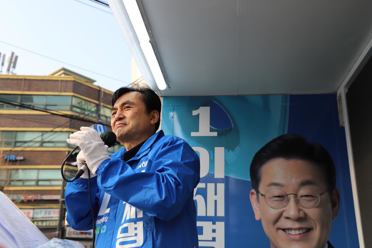 220308 회기역 집중유세 : 국회의원 안규백