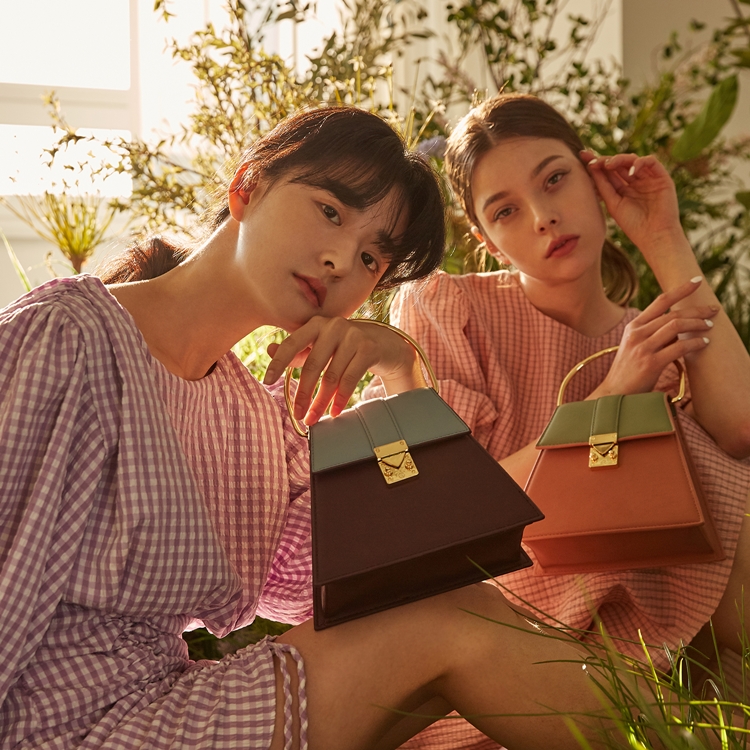 (DIERNEAS) Square Mini Bag_Blue Wine : wink. - Global B2B platform for select Korean Fashion ...