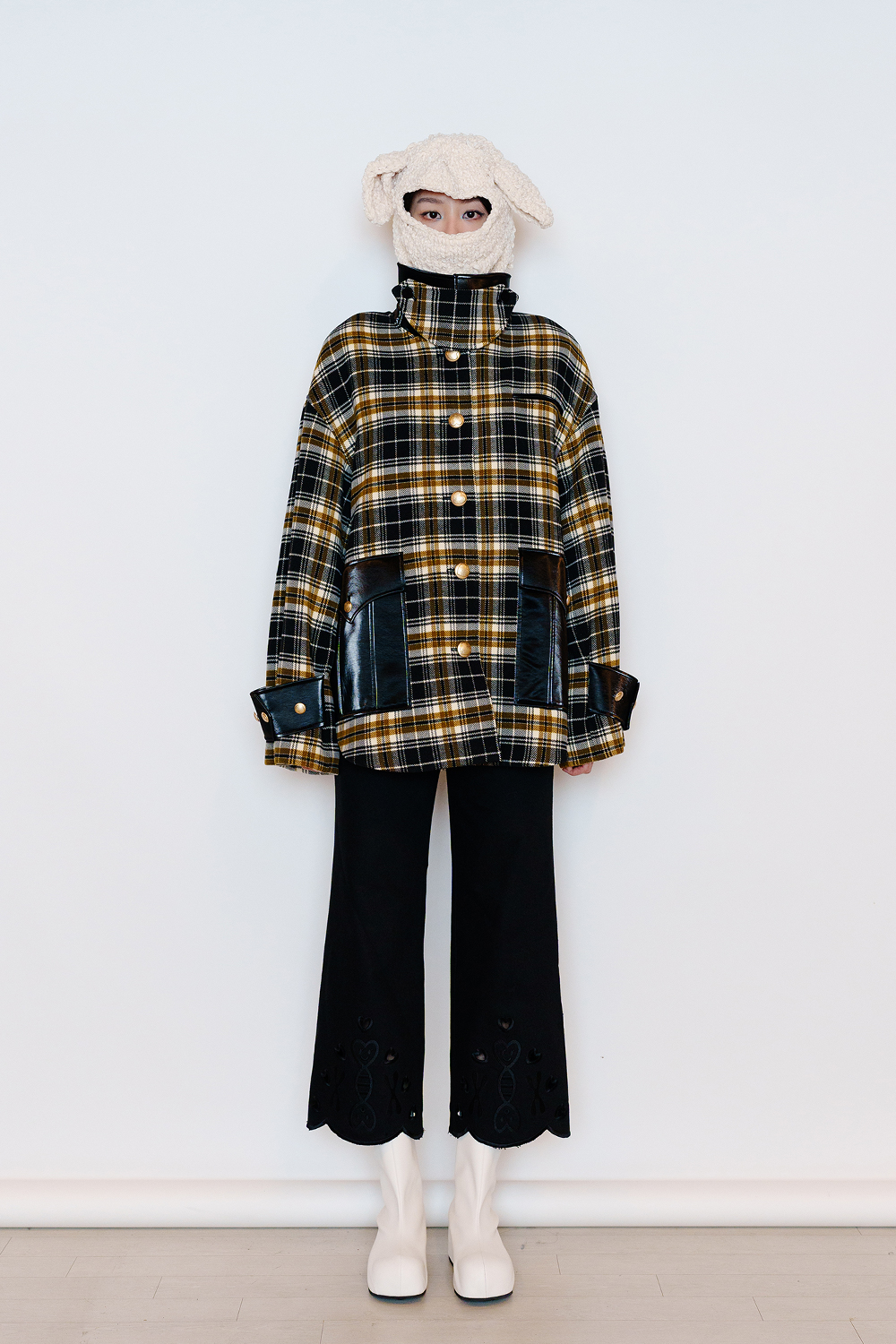 (VEGAN TIGER) GOLD BUTTON CHECK HALF JACKET_BEIGE : wink. - Global B2B platform for select ...