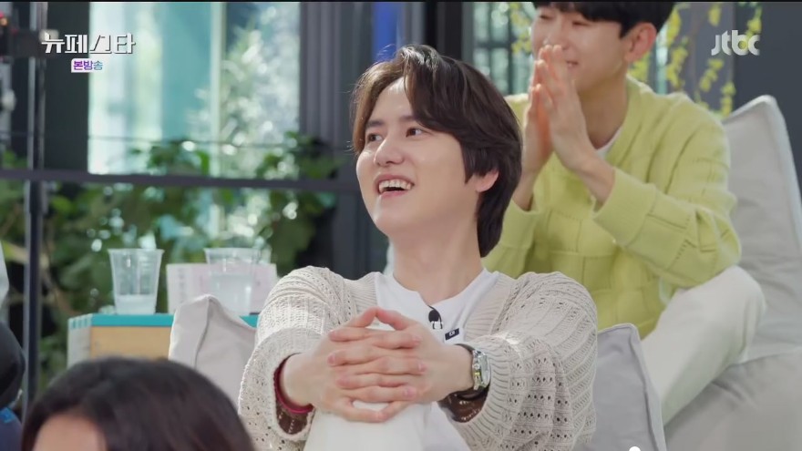 JTBC 뉴페스타 - 규현 MF0415G01 착용 : 미니포커스 시계