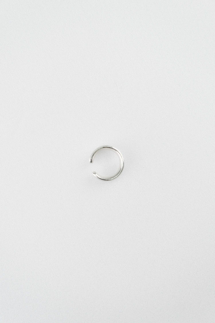 Light earcuff(thin) : hui