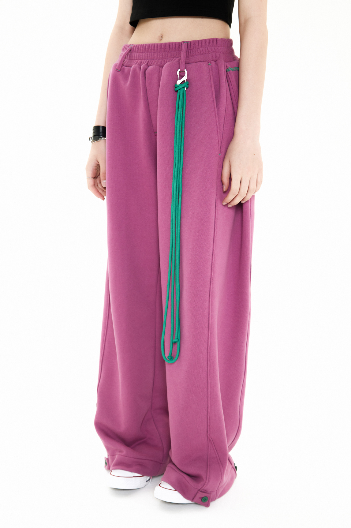 Side tuck wide pants (raspberry) : 더 아이덴티티 프로젝트 LAB