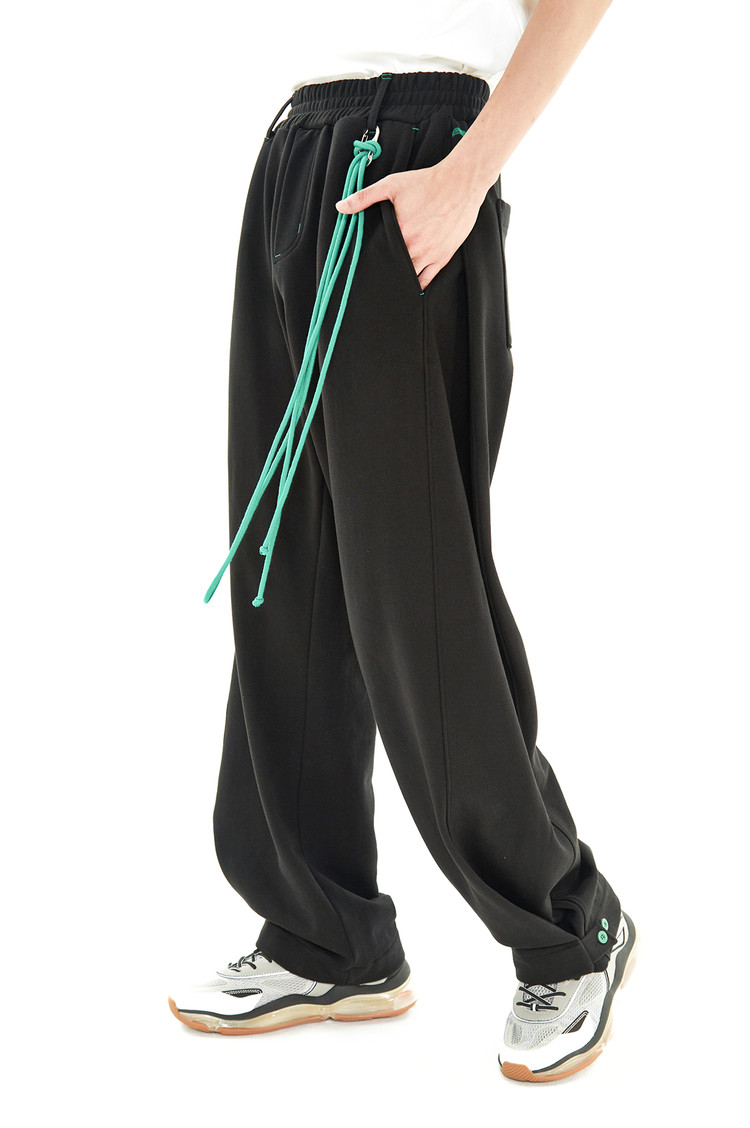 Side tuck wide pants (black) : 더 아이덴티티 프로젝트 LAB