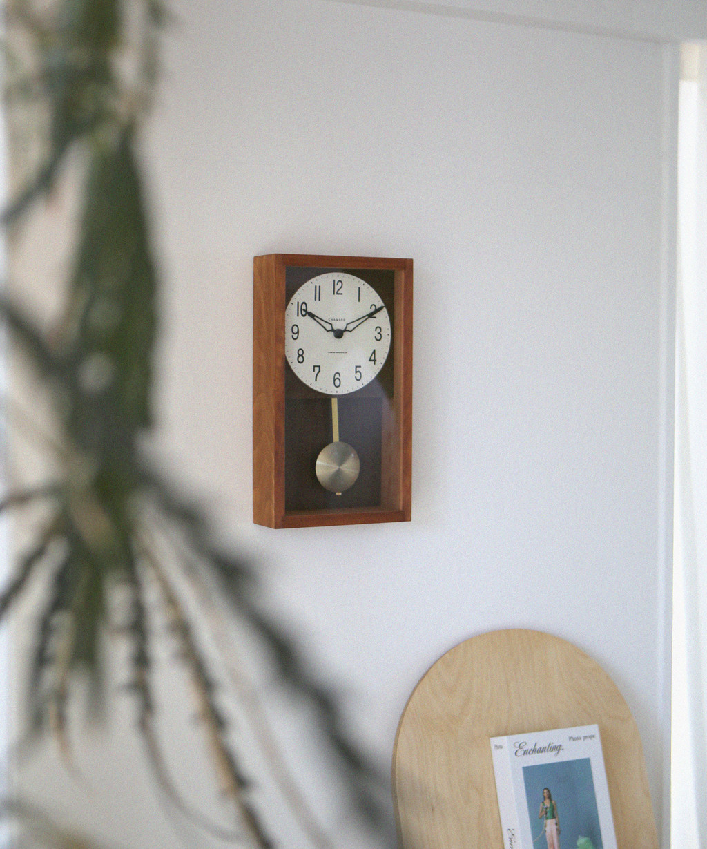 Hinoki Pendulum Clock (CafeBrown) : moromoro (모로모로 오브제)
