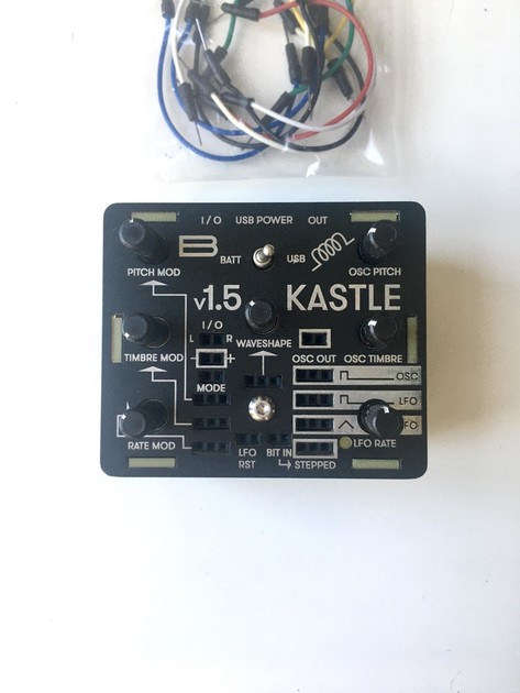 [판매완료] BASTL Kastle - Handheld Modular Synthesizer v1.5 : 옥토모 OCTOMO