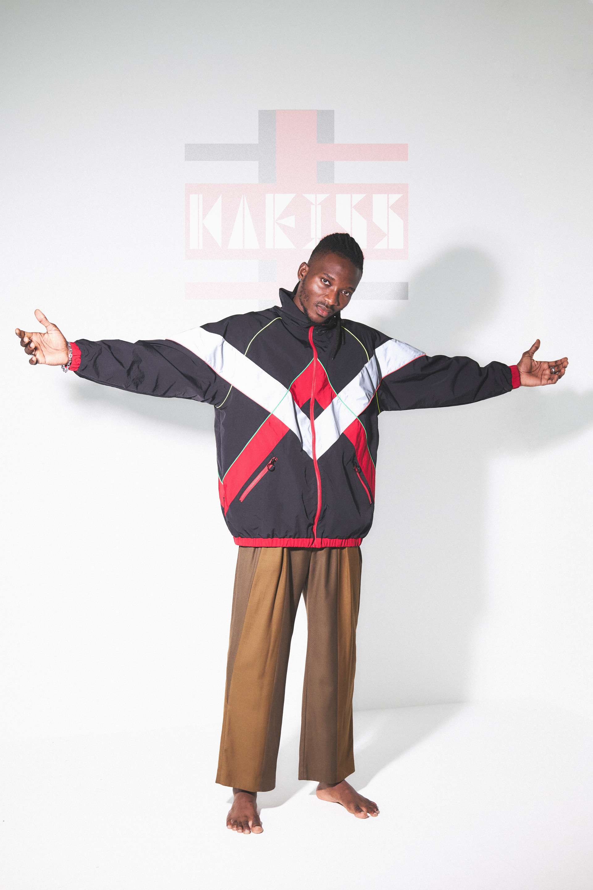 케이아스 | KAEISS | [ ˈkeɪɑːs ] | 디자이너브랜드