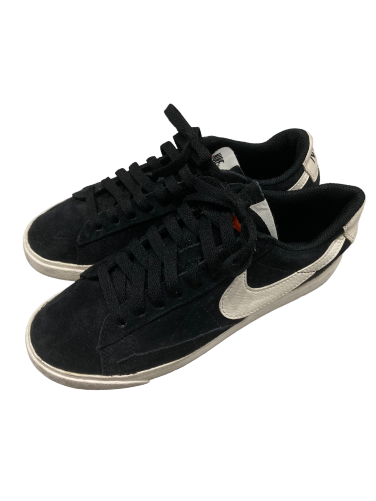 NIKE shoes : RAG STORE