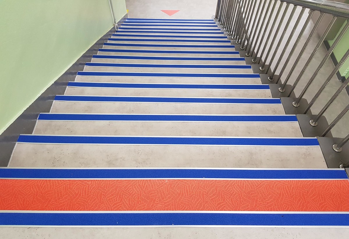 이동 초등학교 SK67_블루 : 주식회사 논슬립선경