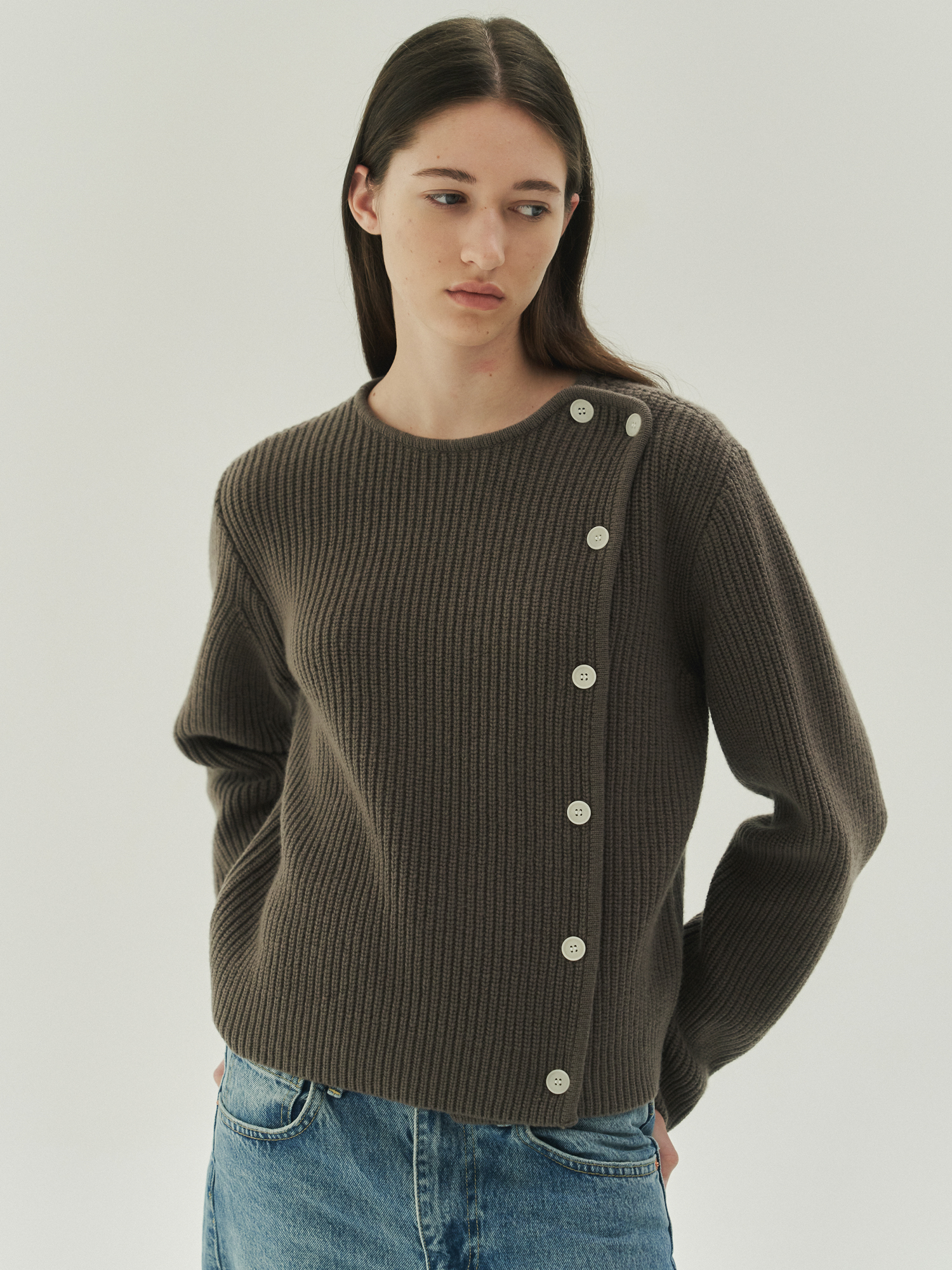 [ 2ND ] SIDE BUTTON CARDIGAN - STEEL BROWN : REMPLACEMENT
