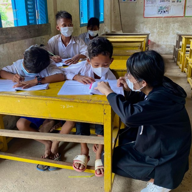 Meet Our Volunteer Teacher, Ms. Narin Sin : Little Library Project