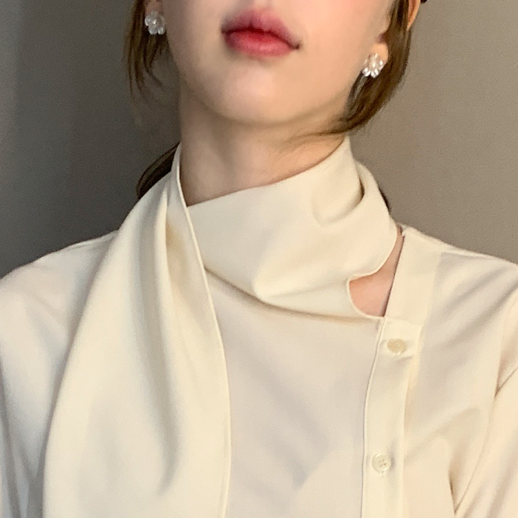 [Flat white] scarf.side button blouse (PW2Q0BL07) : 파슨스 Parsons