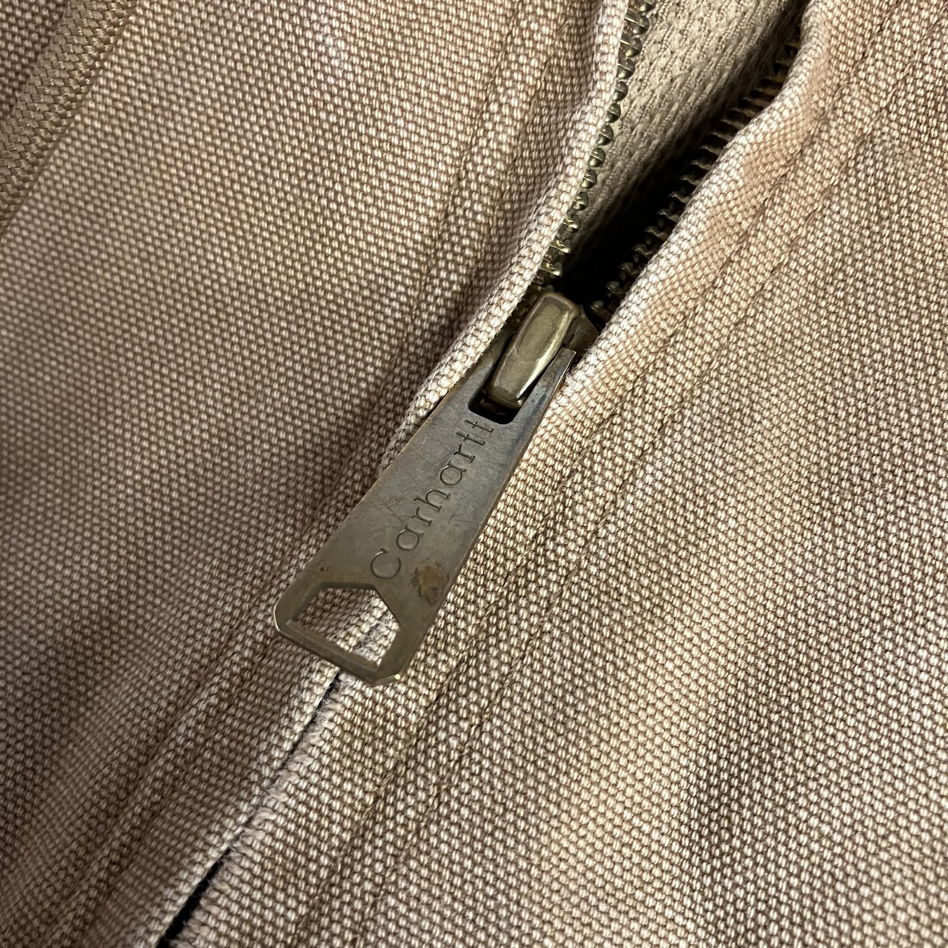 old carhartt active hood : soberseoul