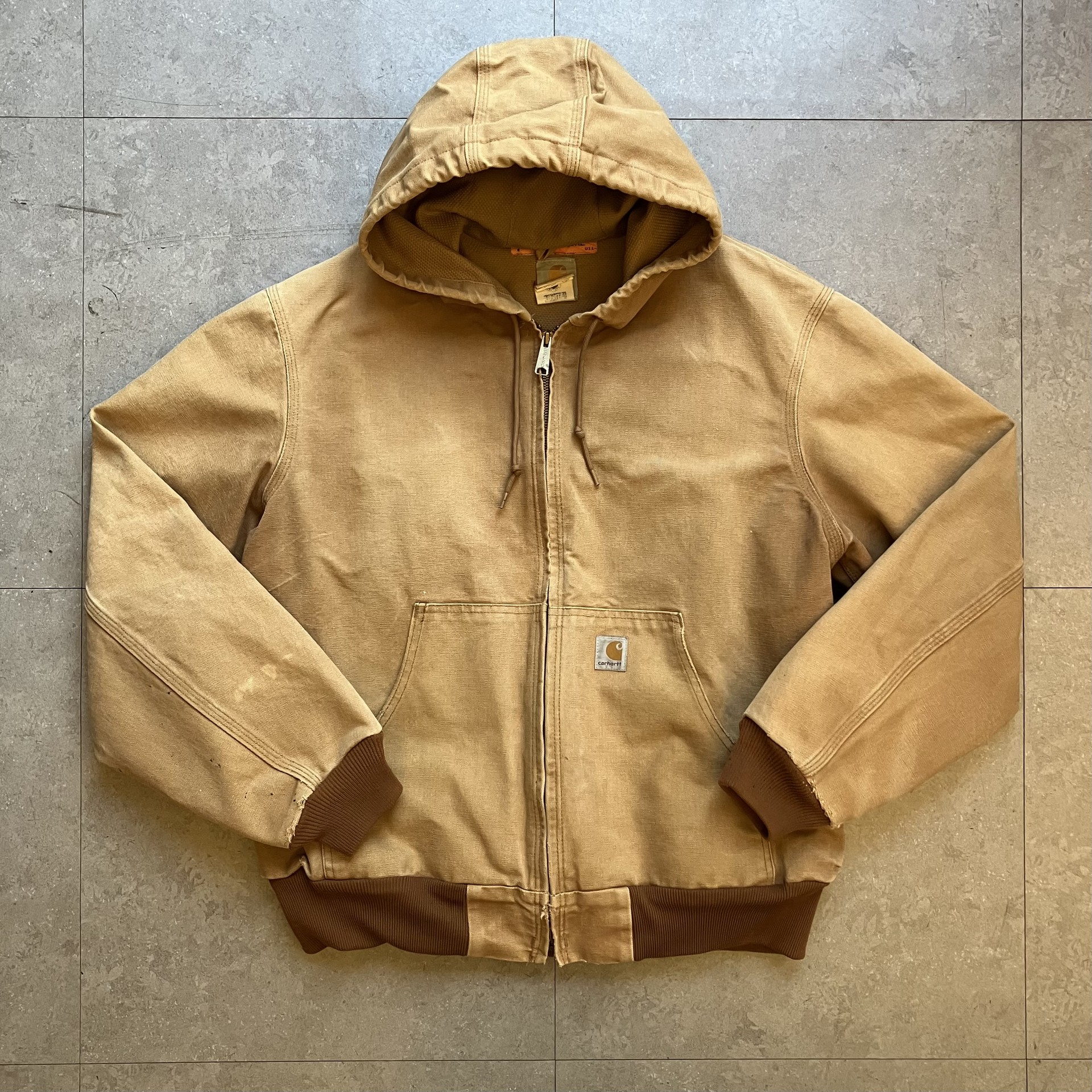 old carhartt active hood : soberseoul