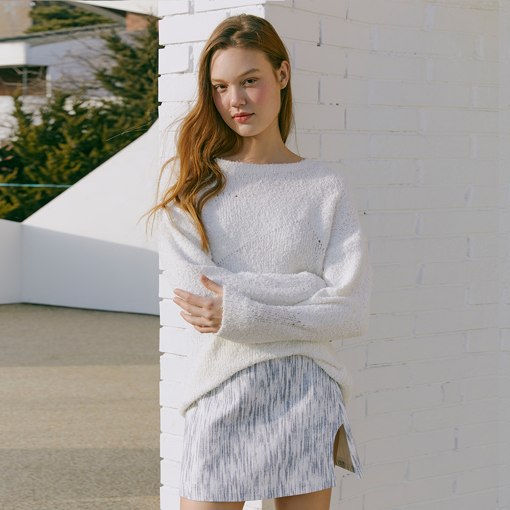 (ETMON) WOMAN Tail Yarn Damage Knit Top_Ivory : wink. - Global B2B platform for select Korean ...