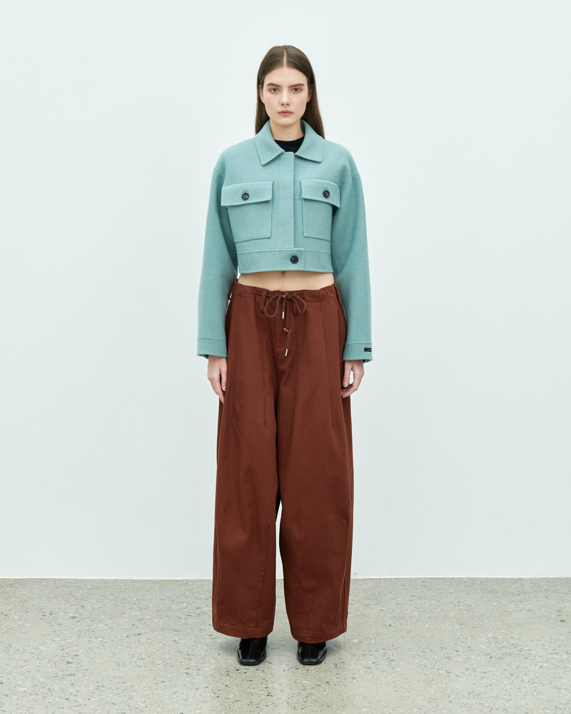 더에보니아이즈