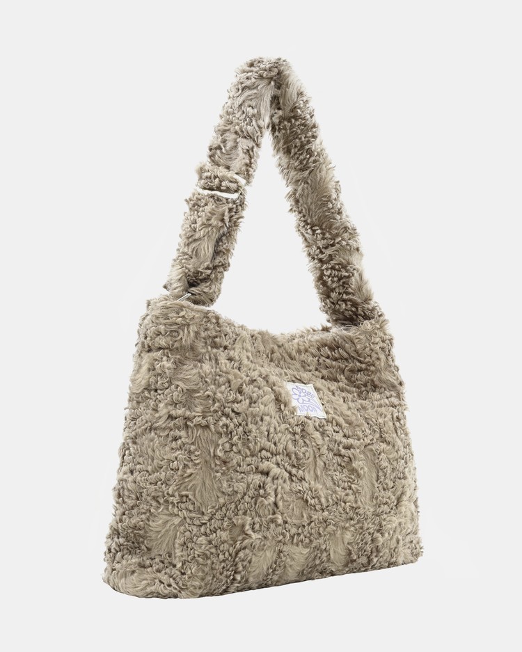 Fluffy big bag, fur bag