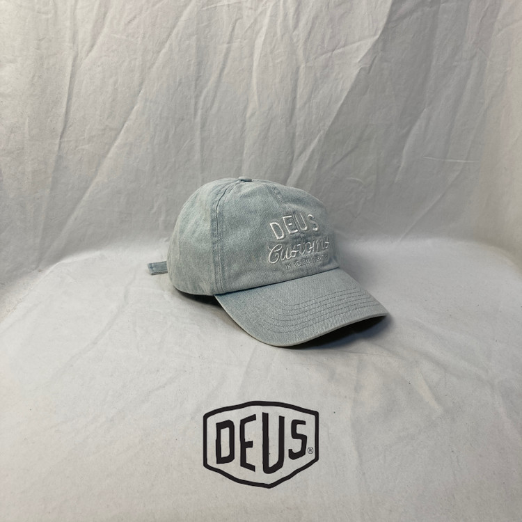 Deus ex machina cap : mascompany
