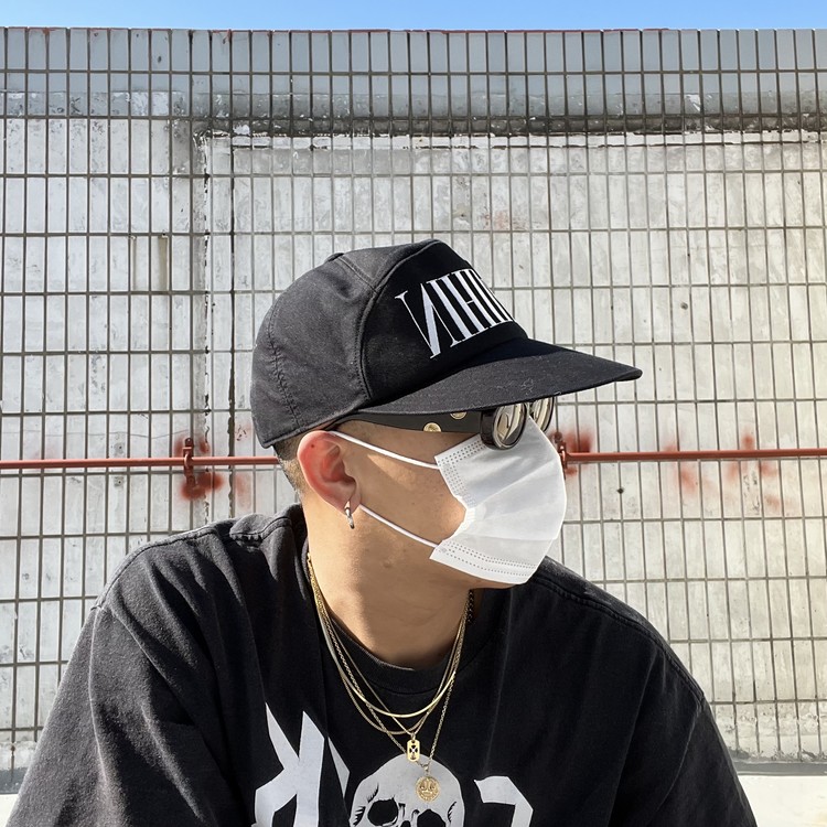 lad musician big cap : soberseoul