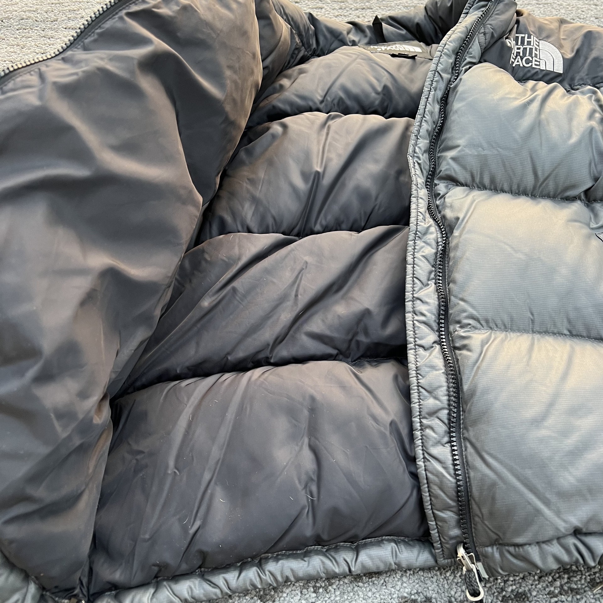 VTG the north face 700 nupsy black/gray : soberseoul