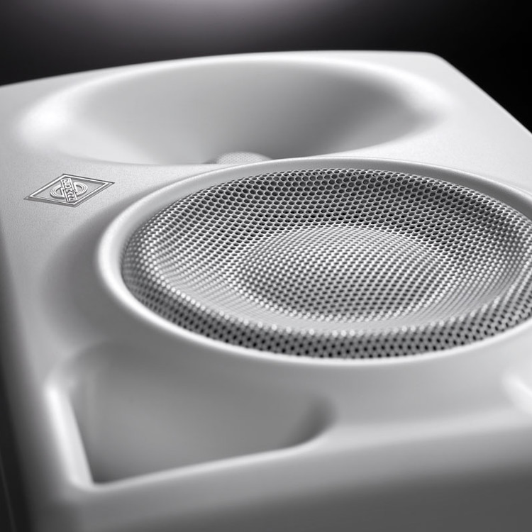 Neumann KH80 DSP White 노이만 스피커