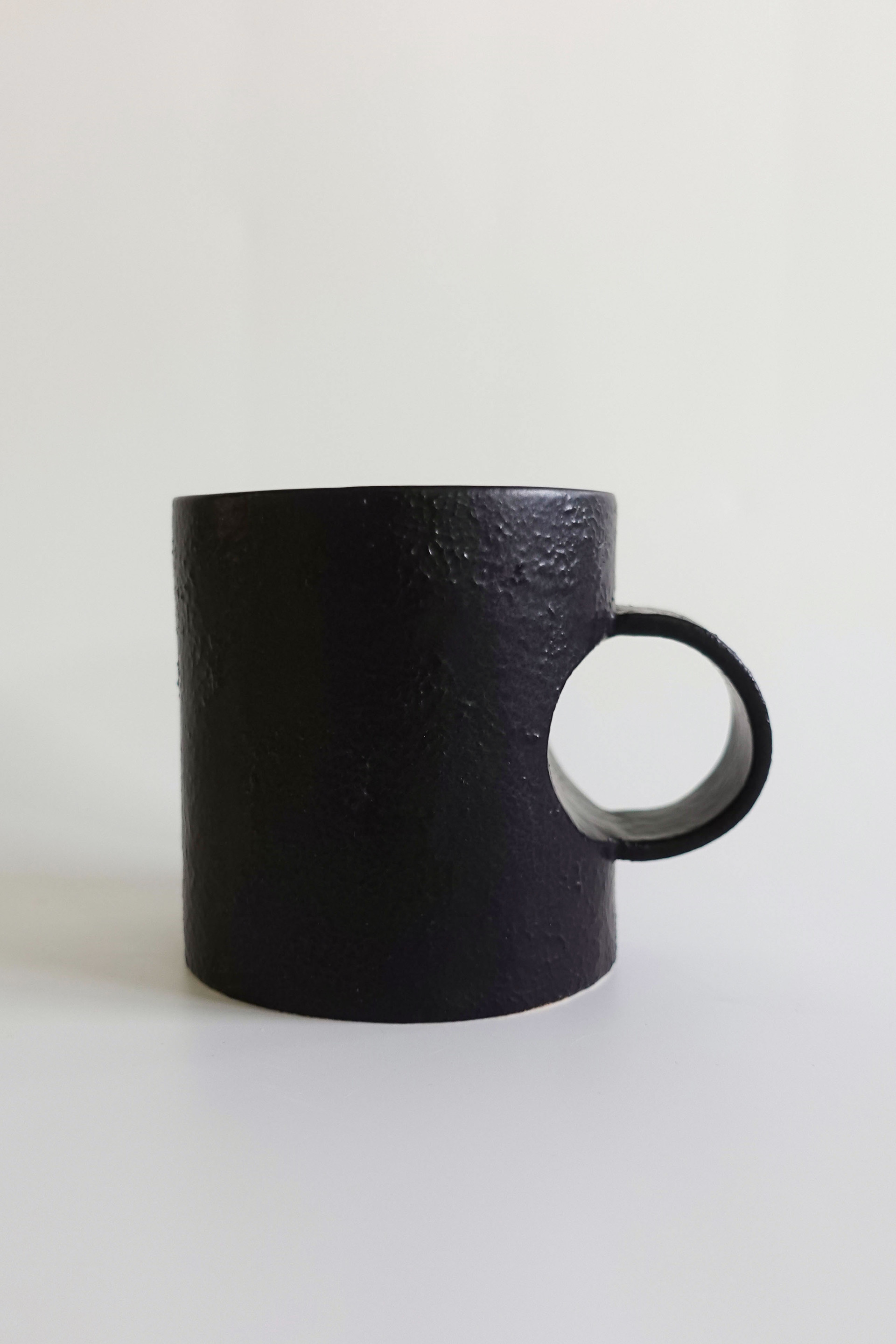 Hole cup - texture black : MONUAND